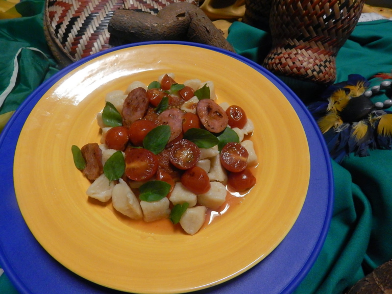 NHOQUE DE MANDIOCA COM MOLHO CALABRÊS NA TV – Sabor & Saber Gastronomia ...